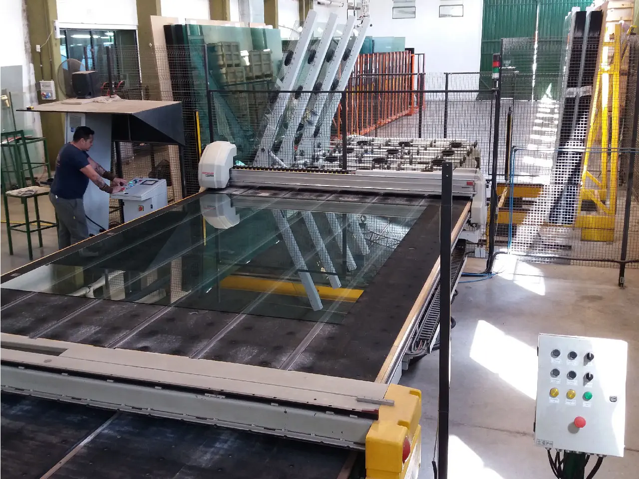 Fabricación De Vidrios Automotrices: Proceso Y Ventajas | Cristalizando
